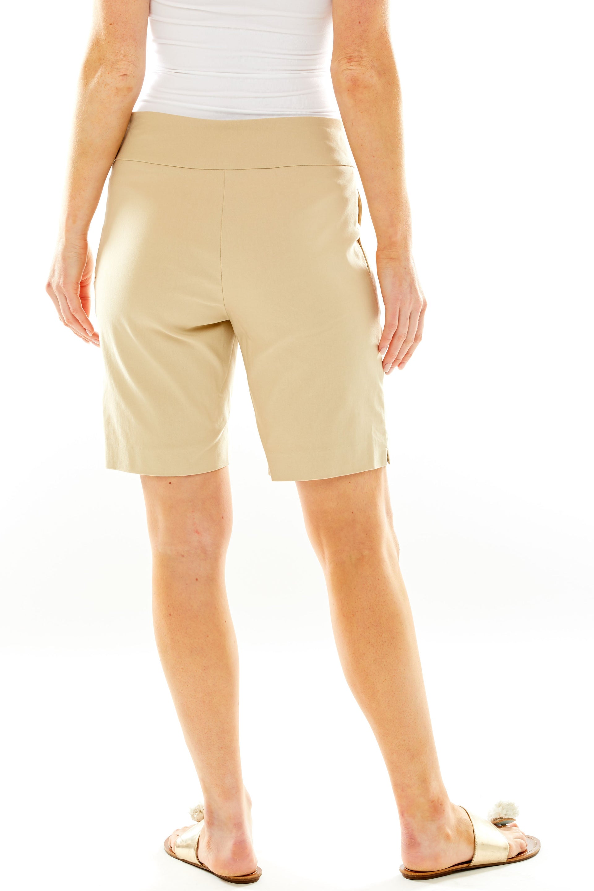 The Slash Pocket Short – Sara Campbell